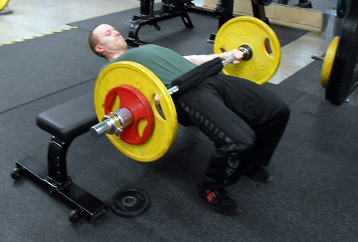 Pakara-asiaa + Hip Thrust -esittely • Novus Aditus